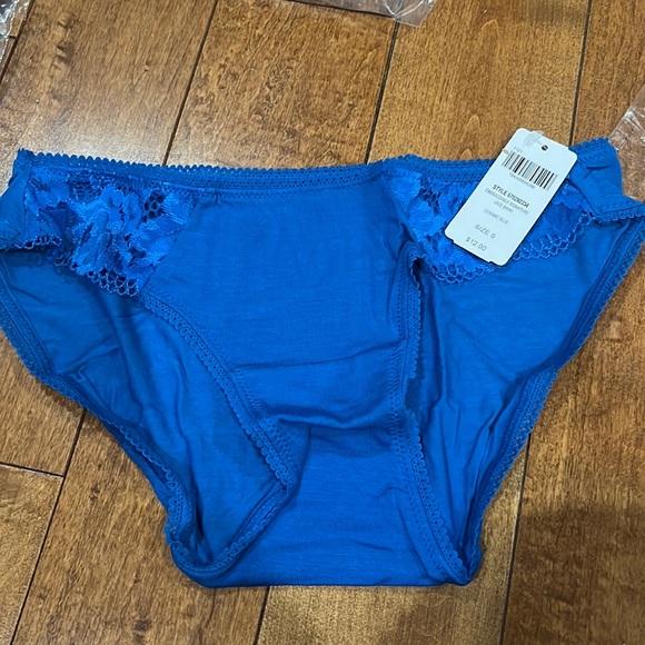Soma | Intimates & Sleepwear | Nwt Soma Embraceable Signature Lace ...
